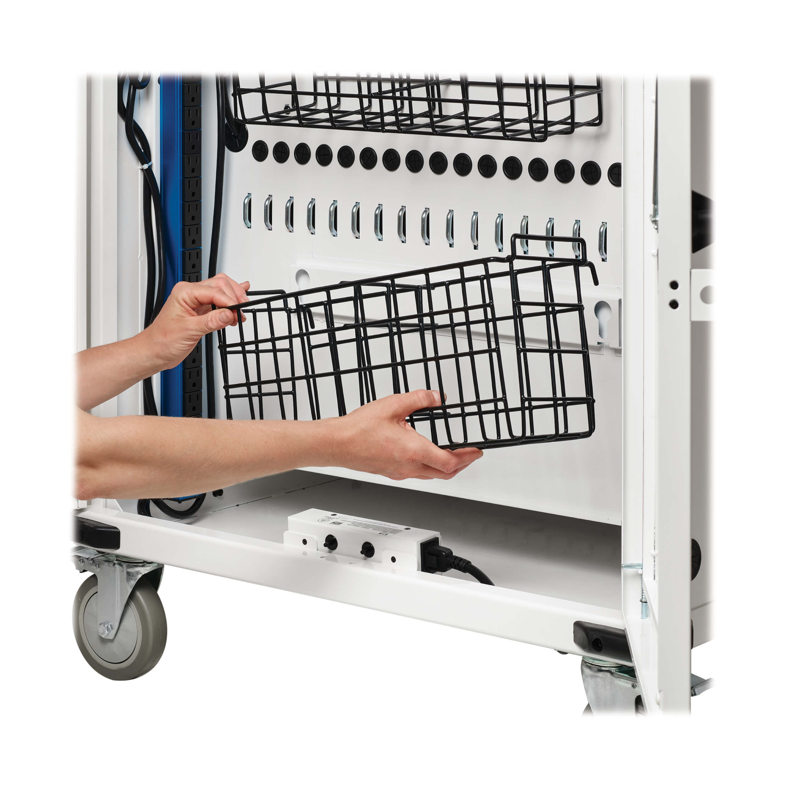 36-Device Mobile Charging Cart, 120V, UV Sanitation | Eaton