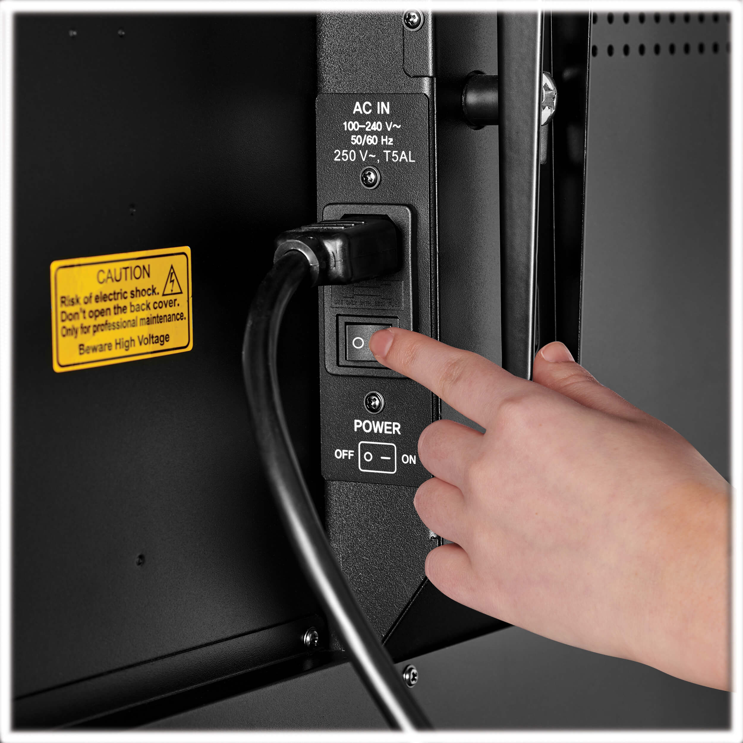 Interactive Touchscreen Display with Built-In PC | Eaton