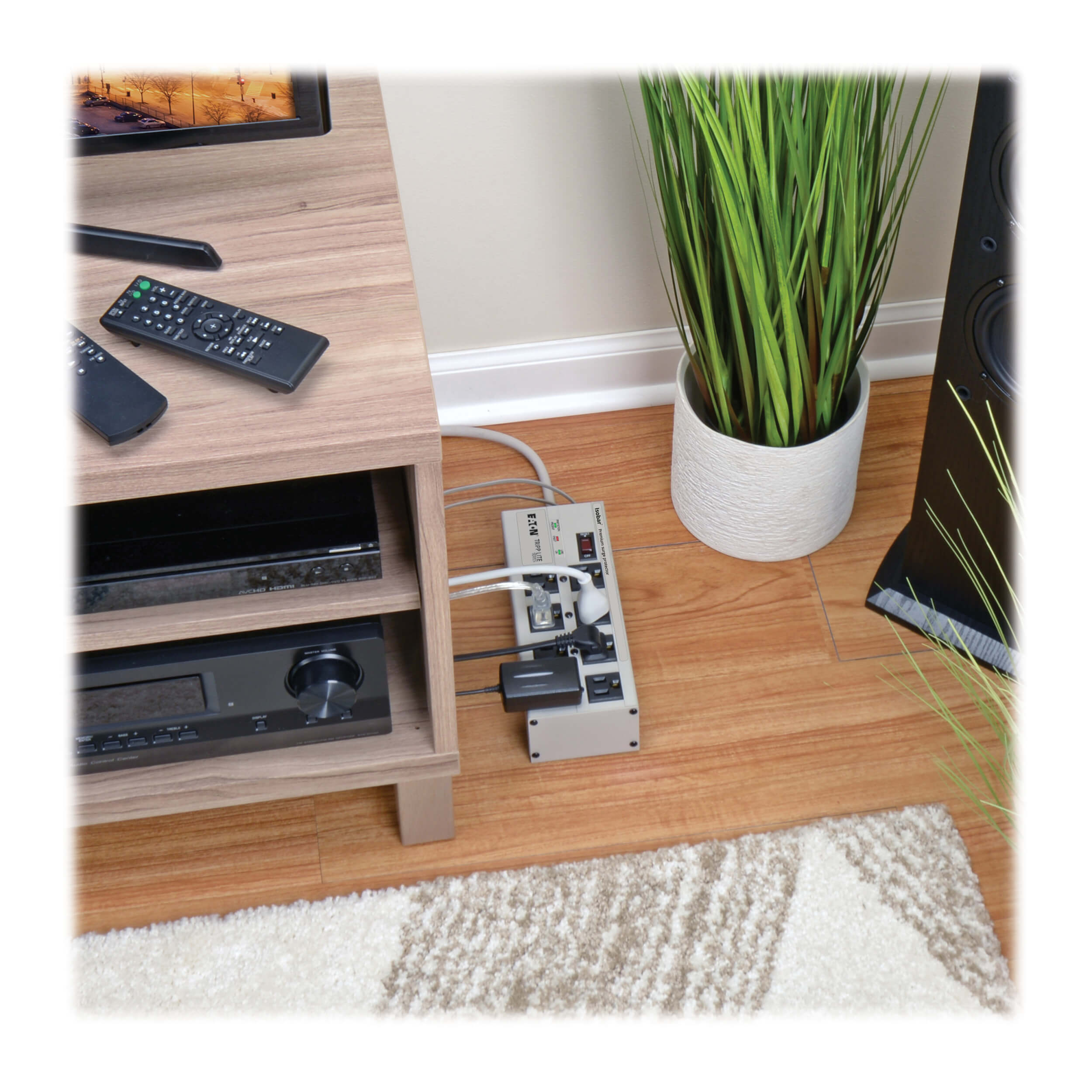 Isobar Surge Protector, 8 Outlet, 3840 Joules, LEDs, Metal | Eaton