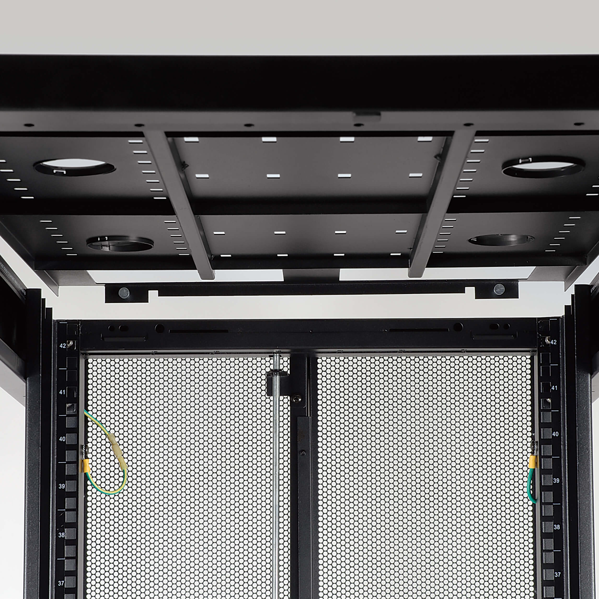 42U Server Rack Cabinet, Locking Front/Rear Doors, Excellent Airflow ...