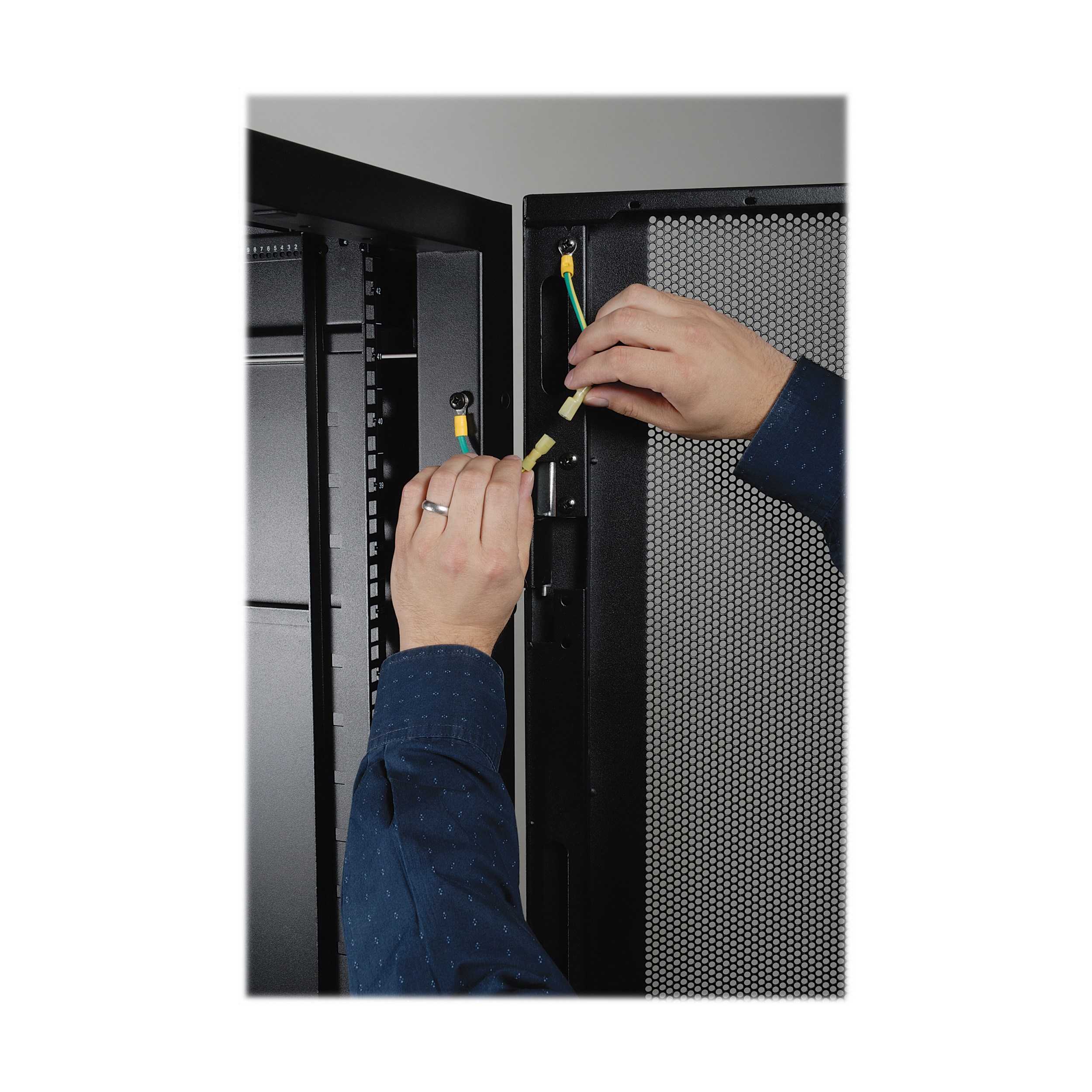 47U Wide Server Rack, Euro-Series | Eaton
