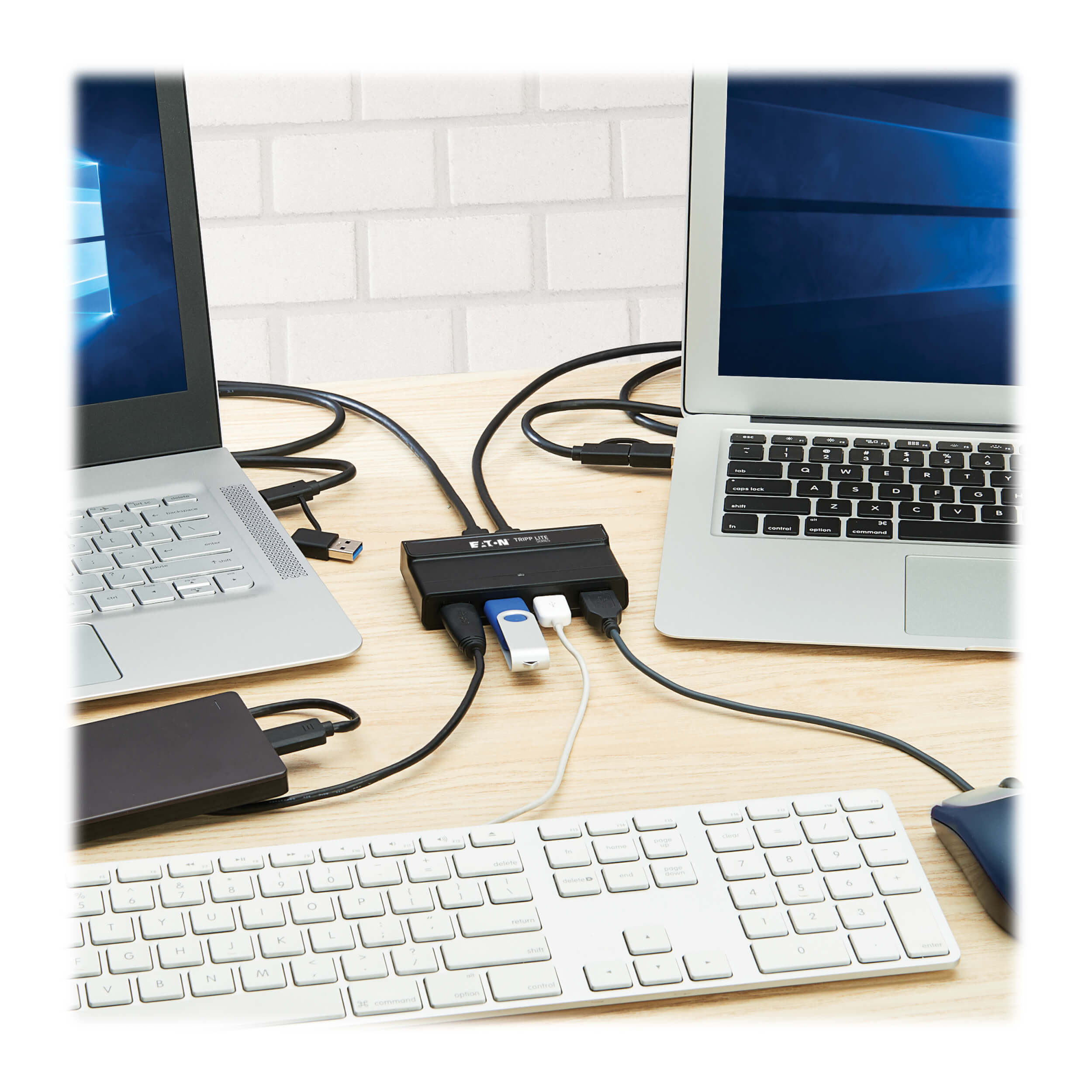 Peripheral Sharing Switch, 2x USB-C Host, 4x USB-A Device Ports | Eaton