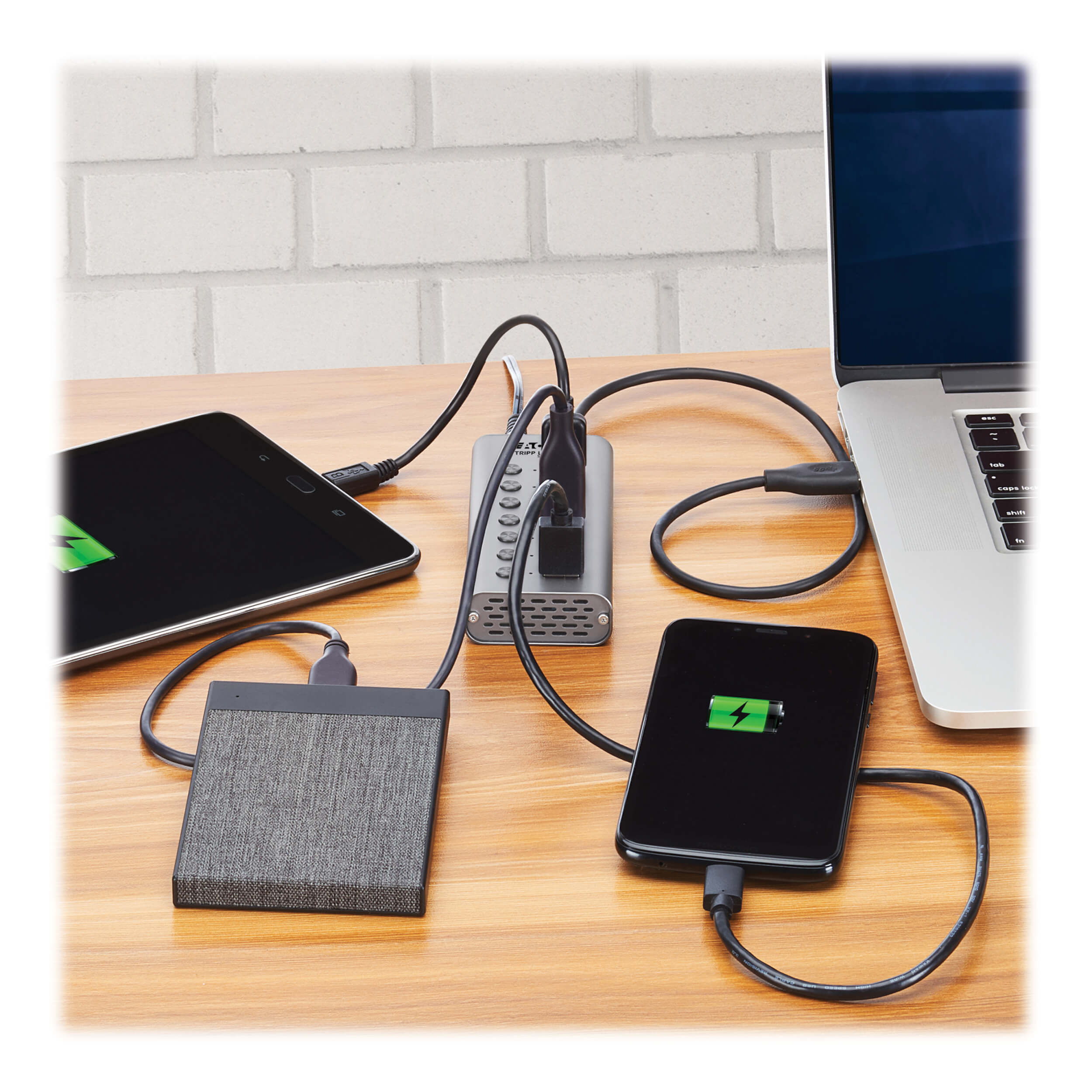 7-Port Slim USB Hub, 5 Gbps, USB-A USB-C Hub, Thunderbolt 3 | Eaton