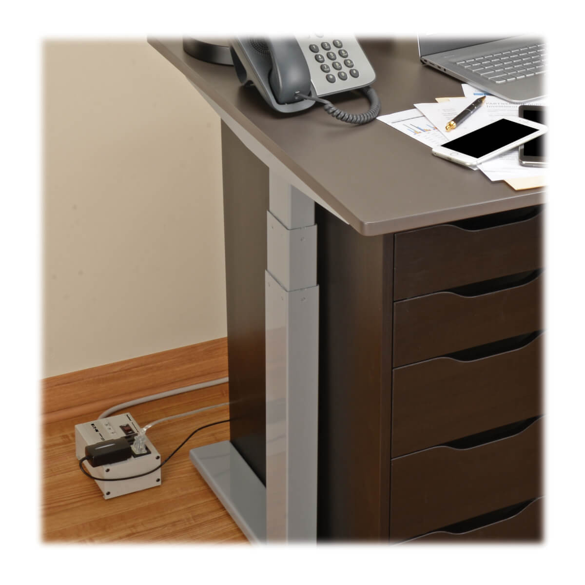 Isobar Surge Protector, 4 Outlet, 3300 Joules, LED | Eaton