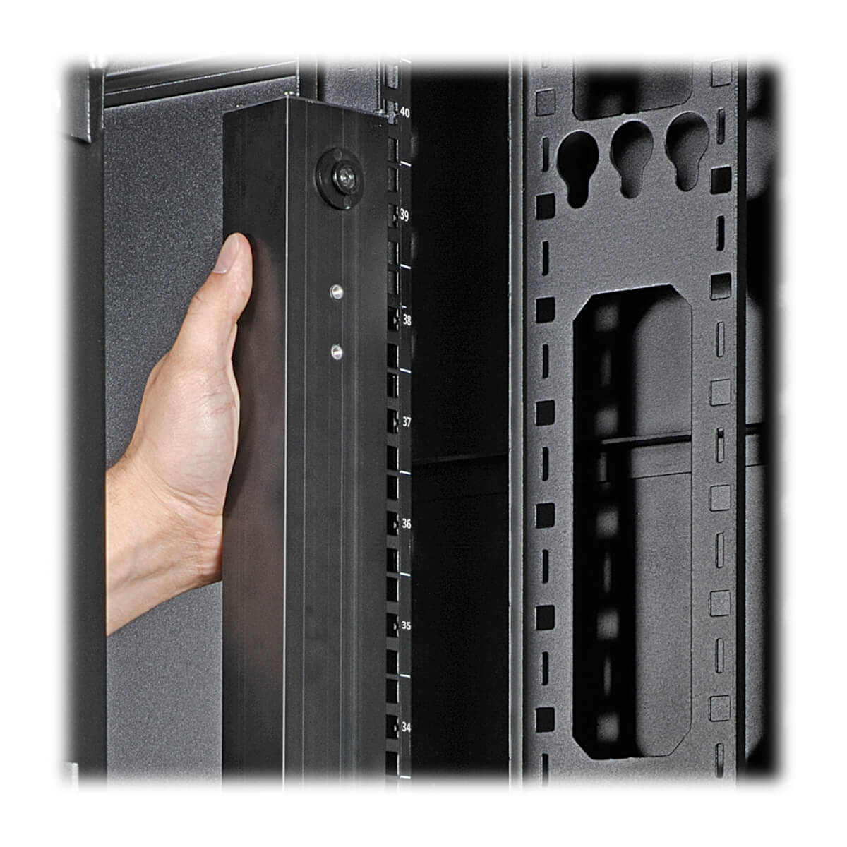 3-Phase 32a PDU, Switched, 0U, 6ft Cord, TAA, IEC309 Input | Eaton