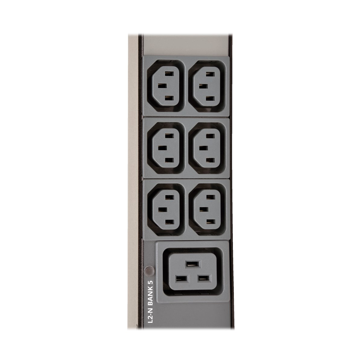 3-Phase Metered PDU, 23kW, C13, C19 208-240V outlets, IEC309 32A Red ...